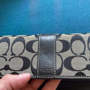 Coach | Bags | Coach 200s Hampton Monogram Trifold Wallet | Poshmark